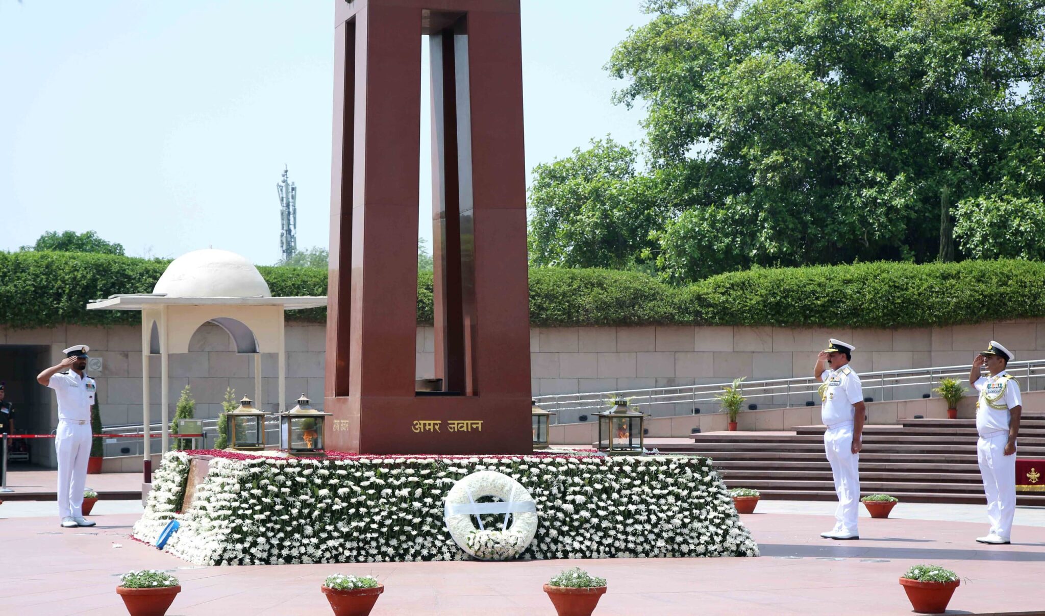 26th Chief Of Naval Staff Admiral Dinesh K Tripathi Takes Command Of ...